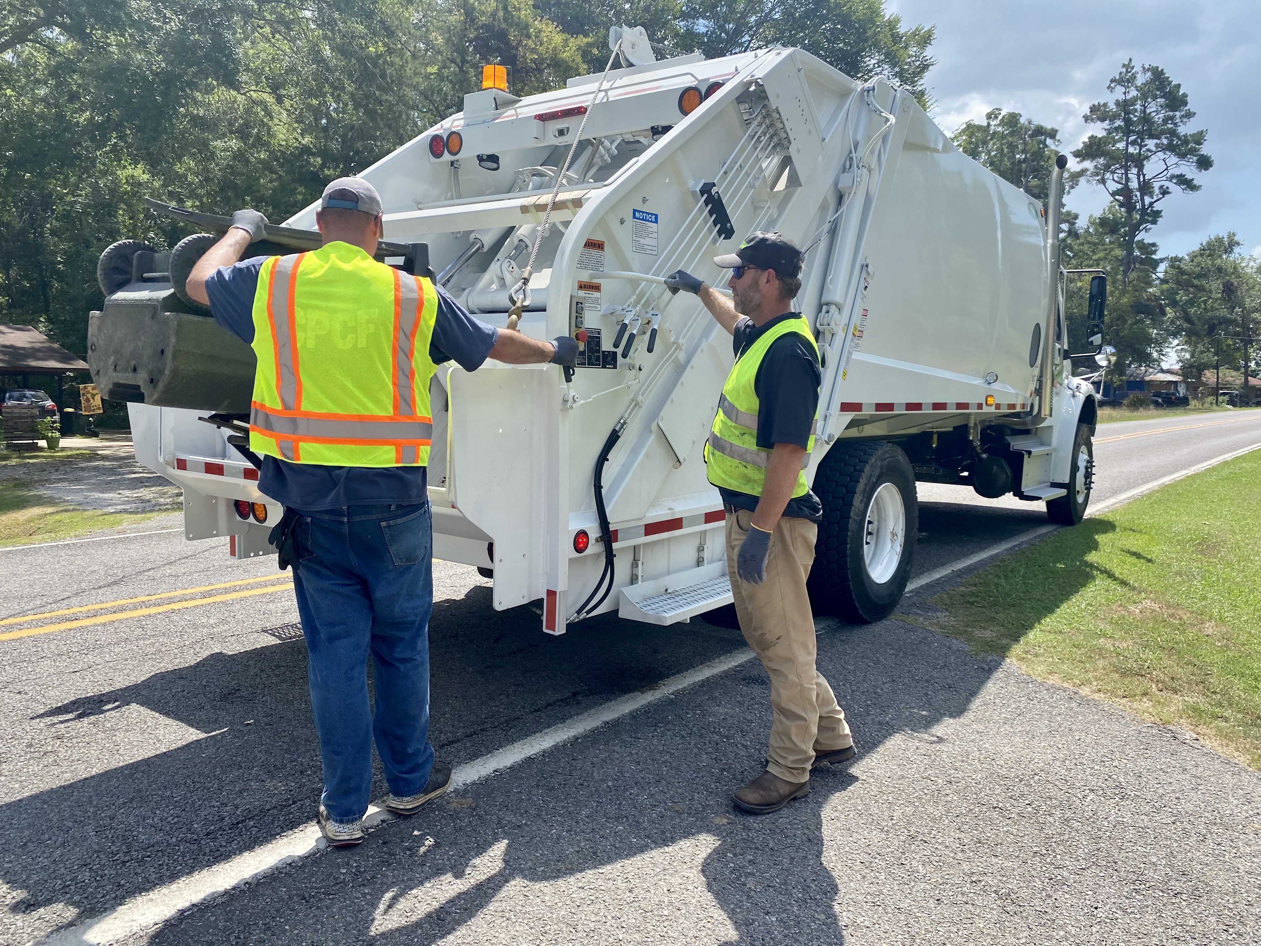 Hometown Waste – Turning Waste into a Cleaner, Brighter Future for Natchez